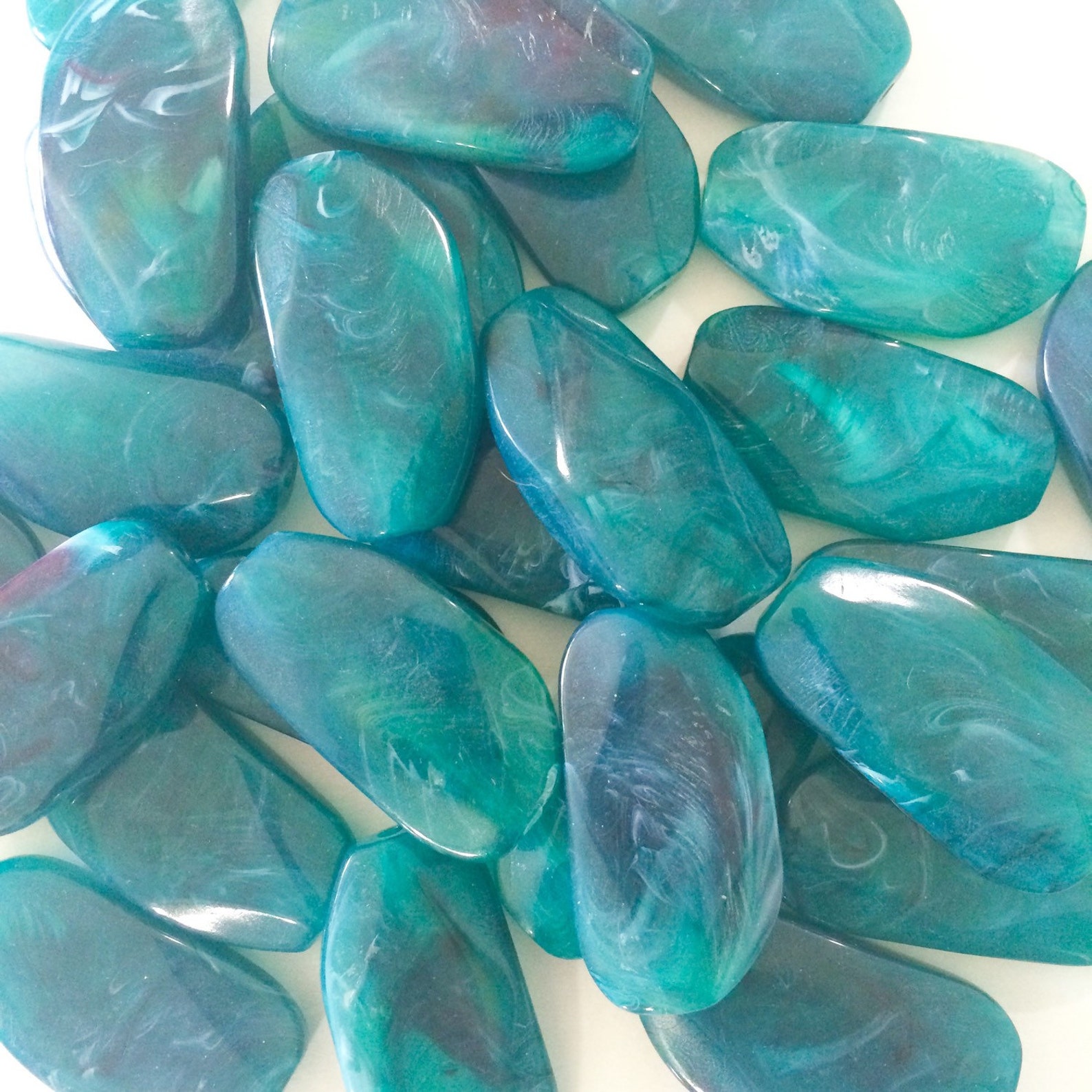 Large Emerald Green Gem Stone Beads Acrylic Beads That Look - Etsy