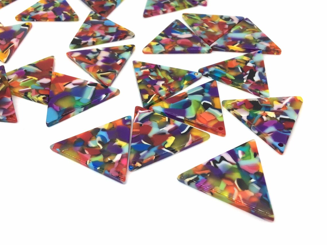 Rainbow Confetti Tortoise Shell Beads, Triangle Shape Acrylic 36x31mm ...