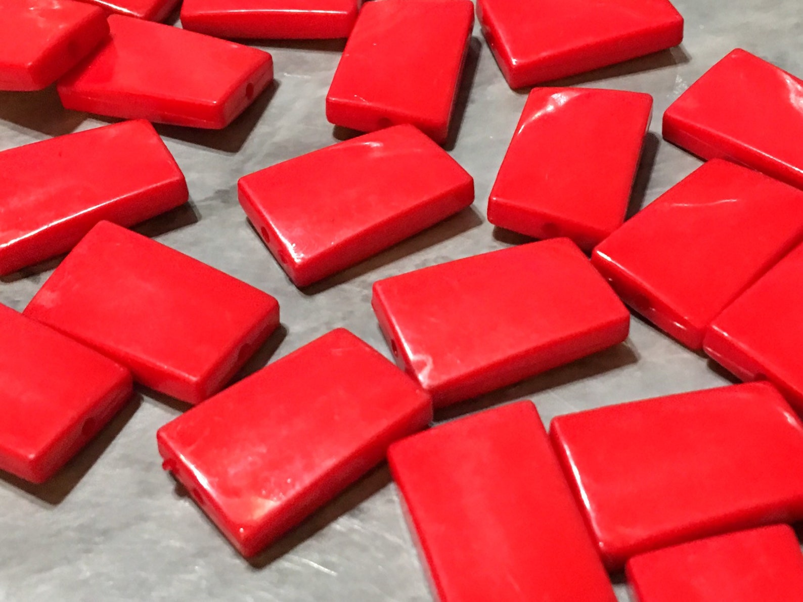 Cherry Red Beads, Wavy Rectangle Geometric 25mm Beads, Big Acrylic ...