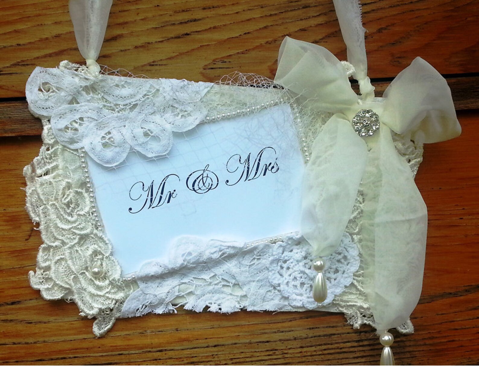 Lace and Pearl Wedding Sign, Handmade Mr and Mrs Decor - Etsy