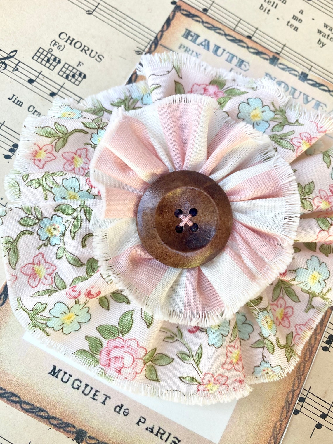 Vintage Stripe and Floral Flower Brooch That Can Be Pinned on Clothing ...