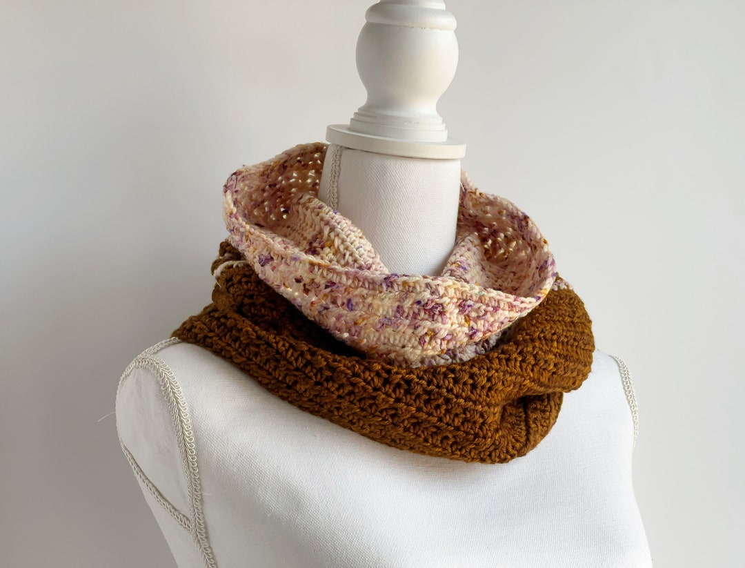 2-color Crochet Cowl Pattern in DK Weight Yarn, Blackbird Cowl DK, PDF ...