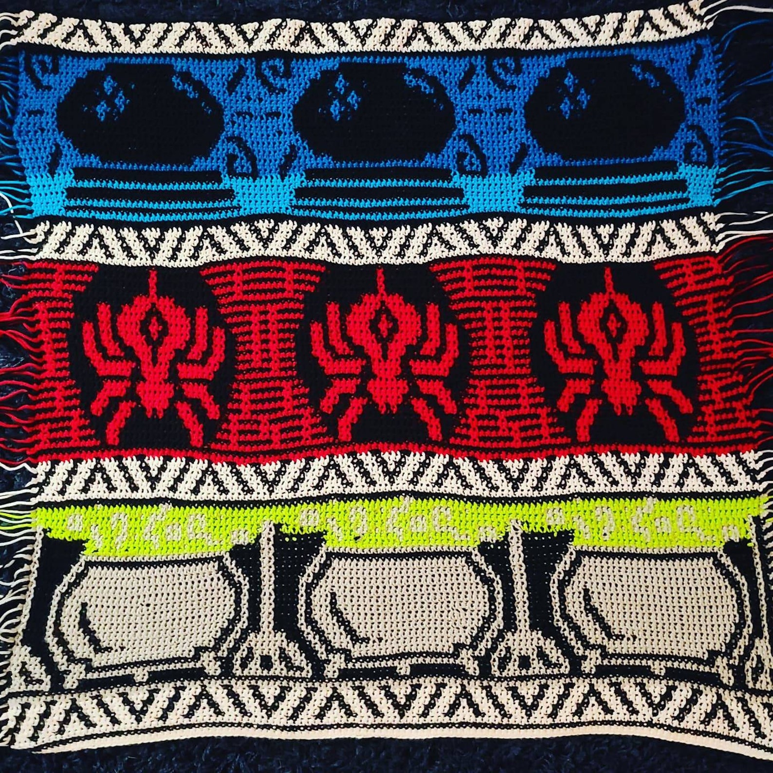 Halloween Series: Web Weaver spider Mosaic Crochet Pattern | Etsy