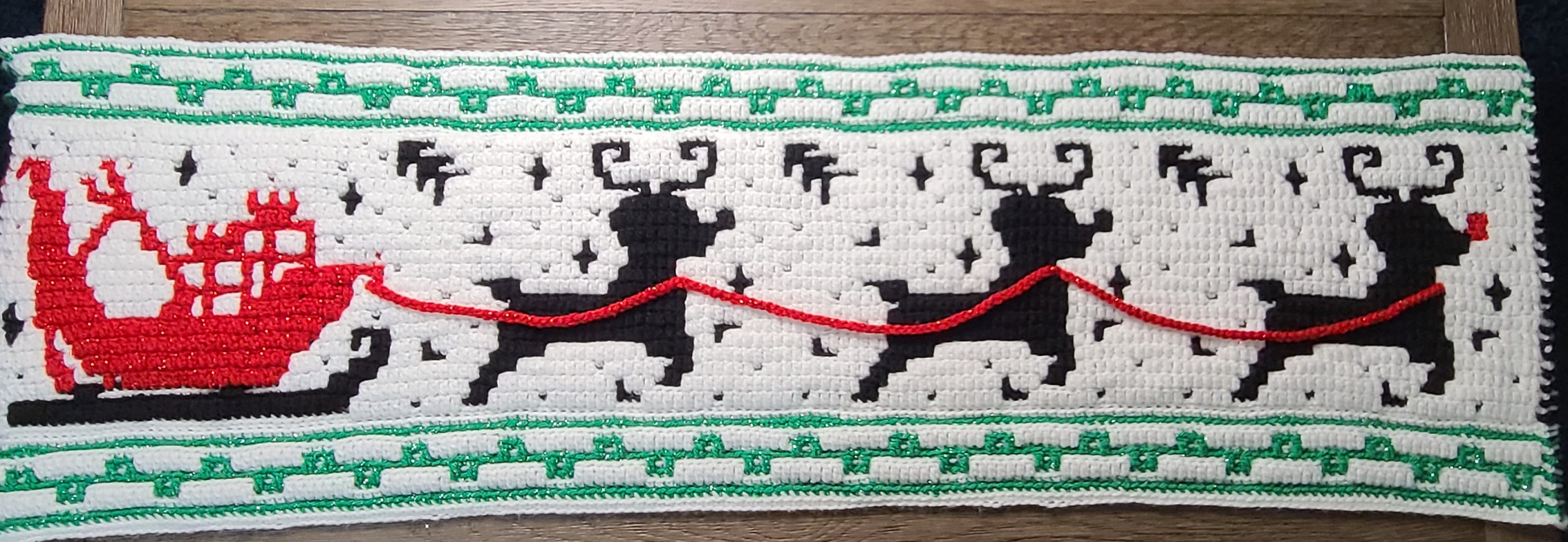 Christmas Series: Santa's Big Red Sled Mosaic Crochet Pattern - Etsy