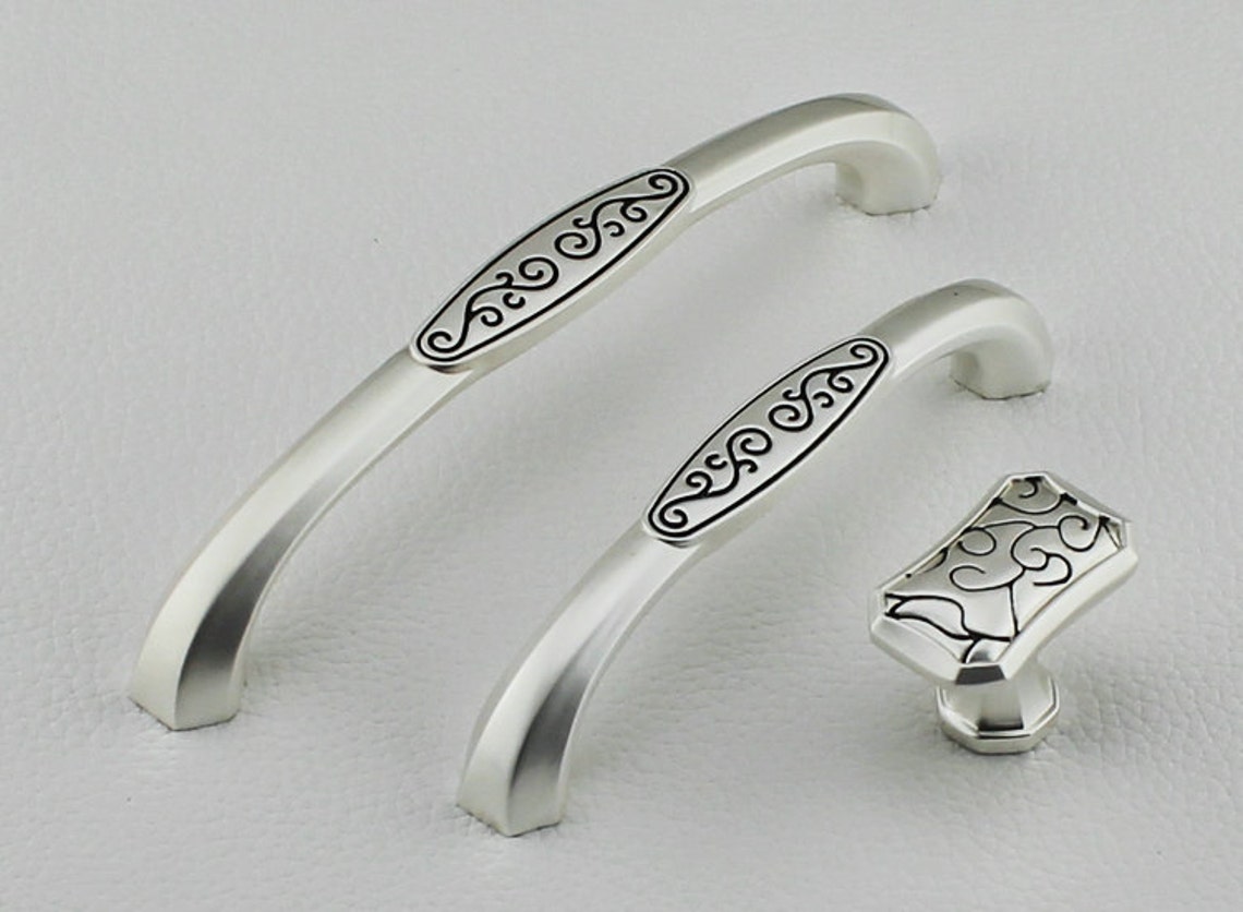 Dresser Drawer Pulls Handles Knobs Drawer Knobs Handles Shabby - Etsy