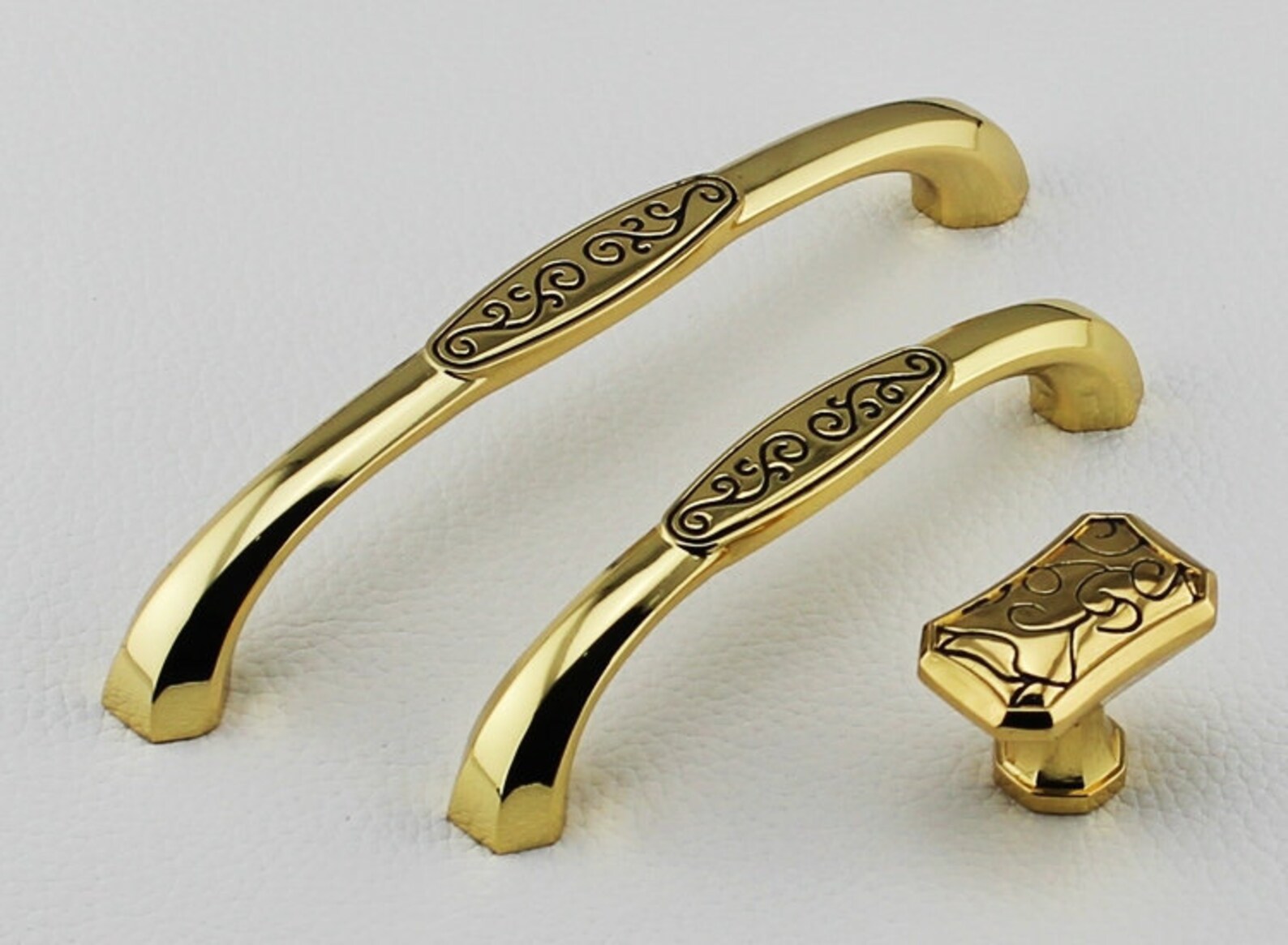 Dresser Drawer Pulls Handles Knobs Drawer Knobs Handles Shabby | Etsy