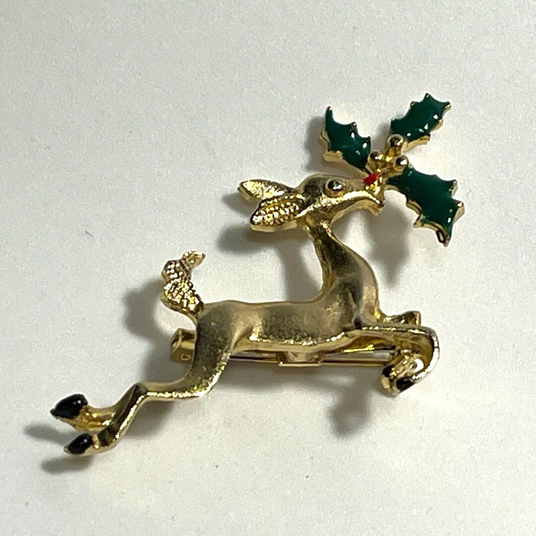 Vintage Christmas Reindeer Brooch - Etsy