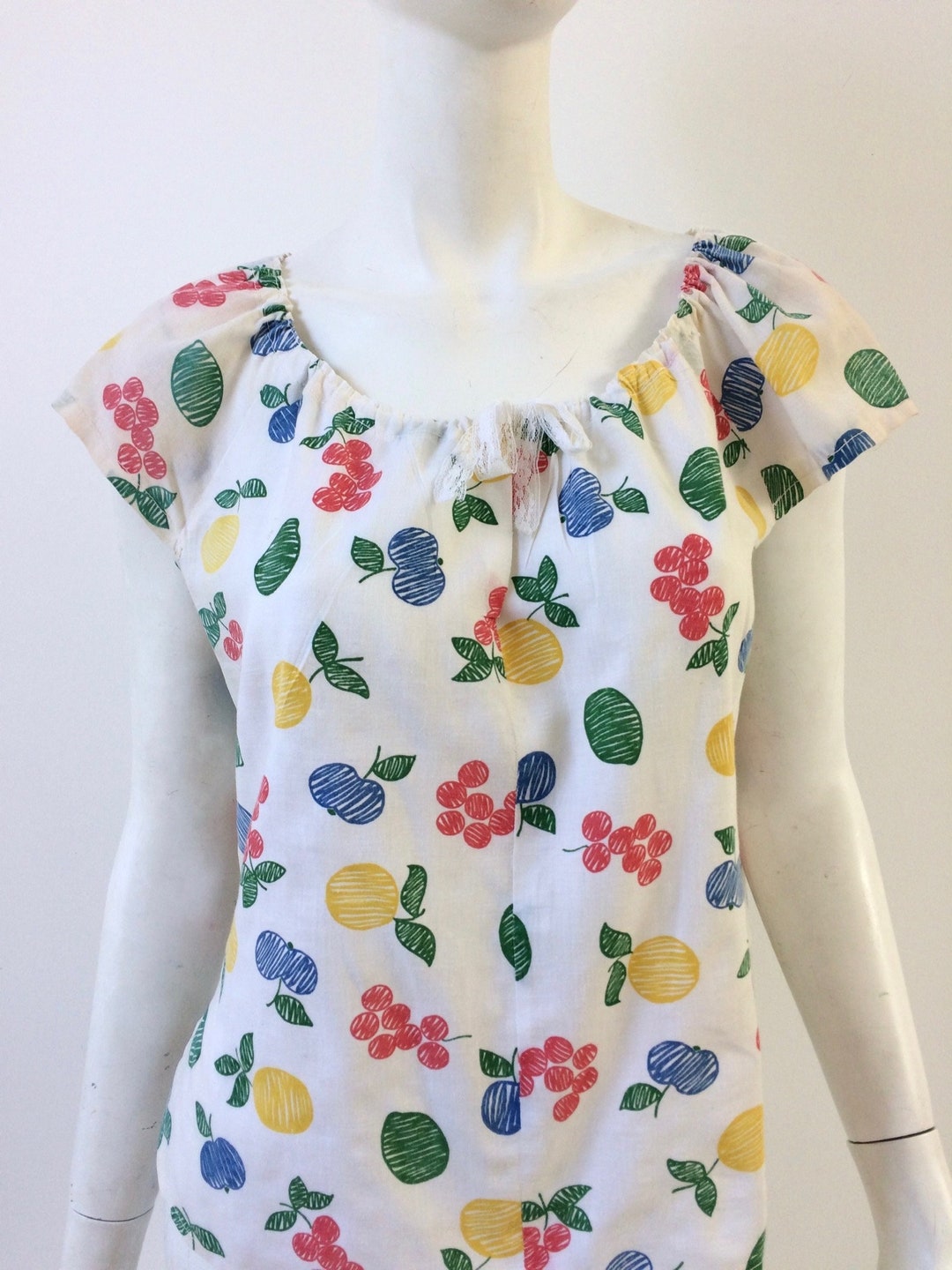 1970s Top / 70s Fruit Print Cotton Blouse / Medium to Large - Etsy