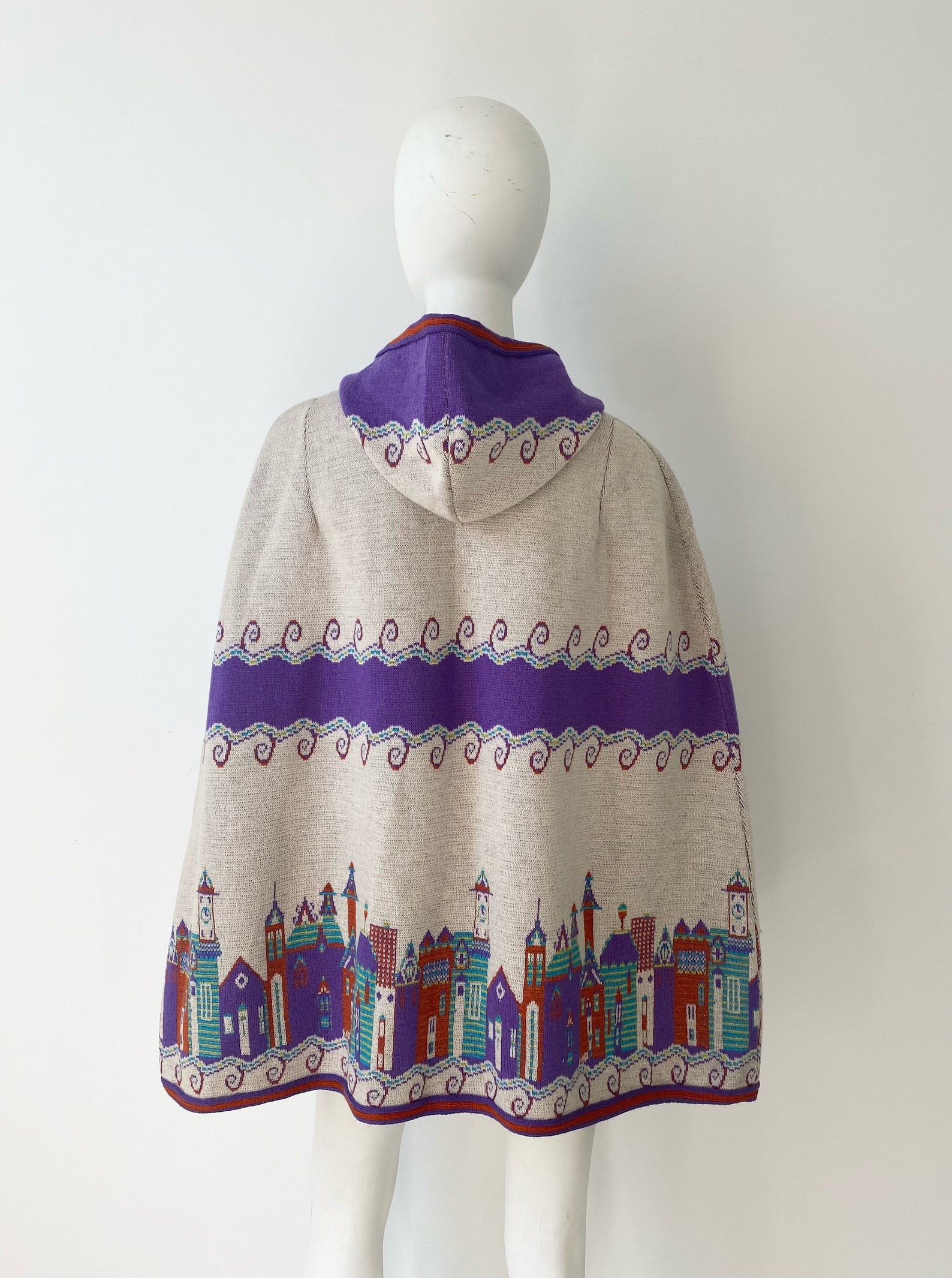 1970s Cape / 70s City by the Sea Hooded Knit Cape by Sabra / - Etsy