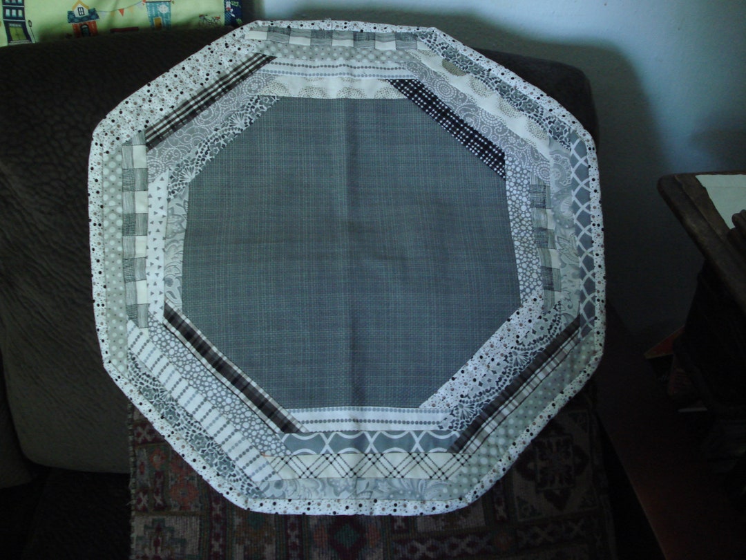 Octagon Table Runner in Shades of Gray/black - Etsy