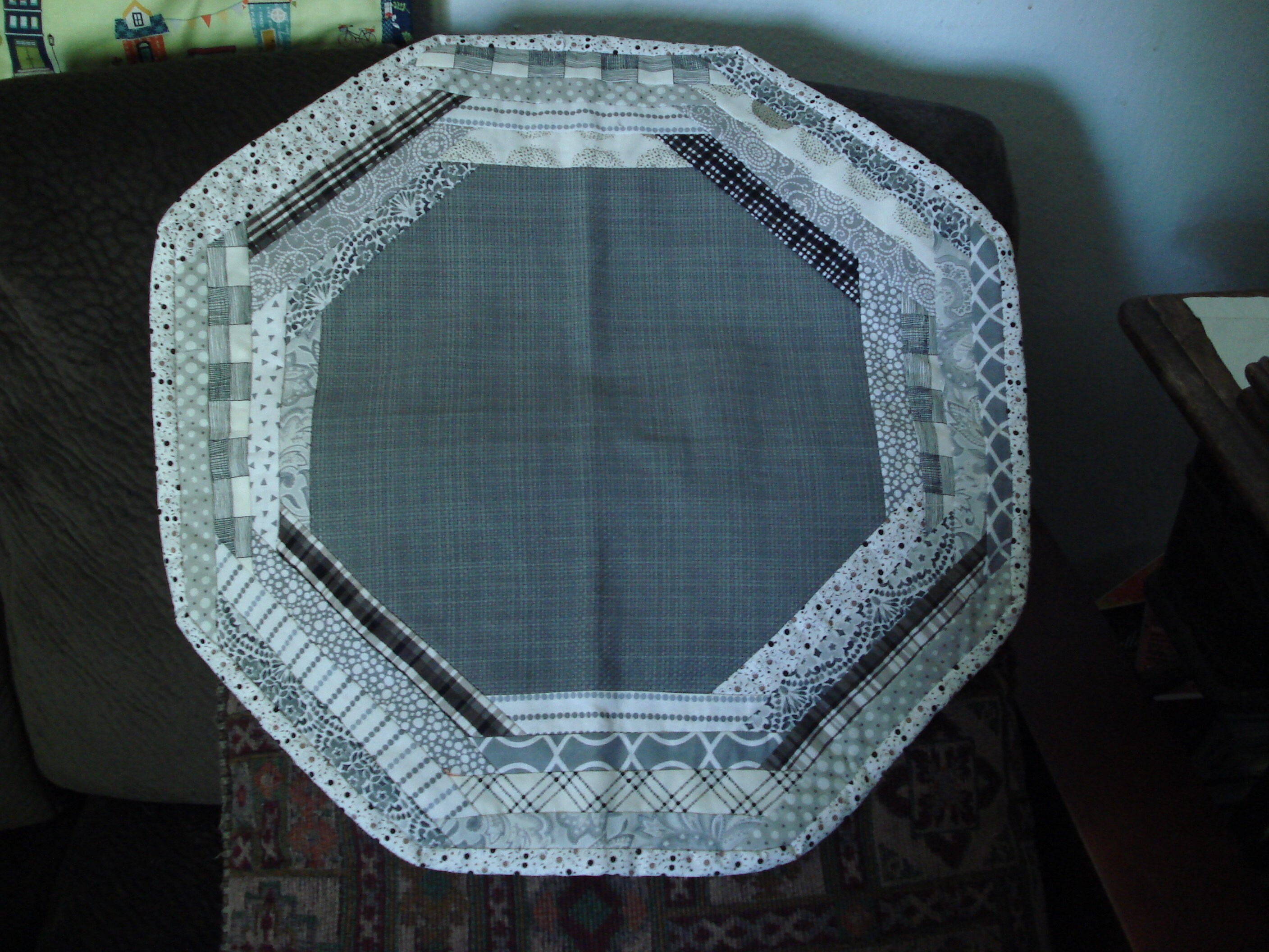 Octagon Table Runner in Shades of Gray/black - Etsy