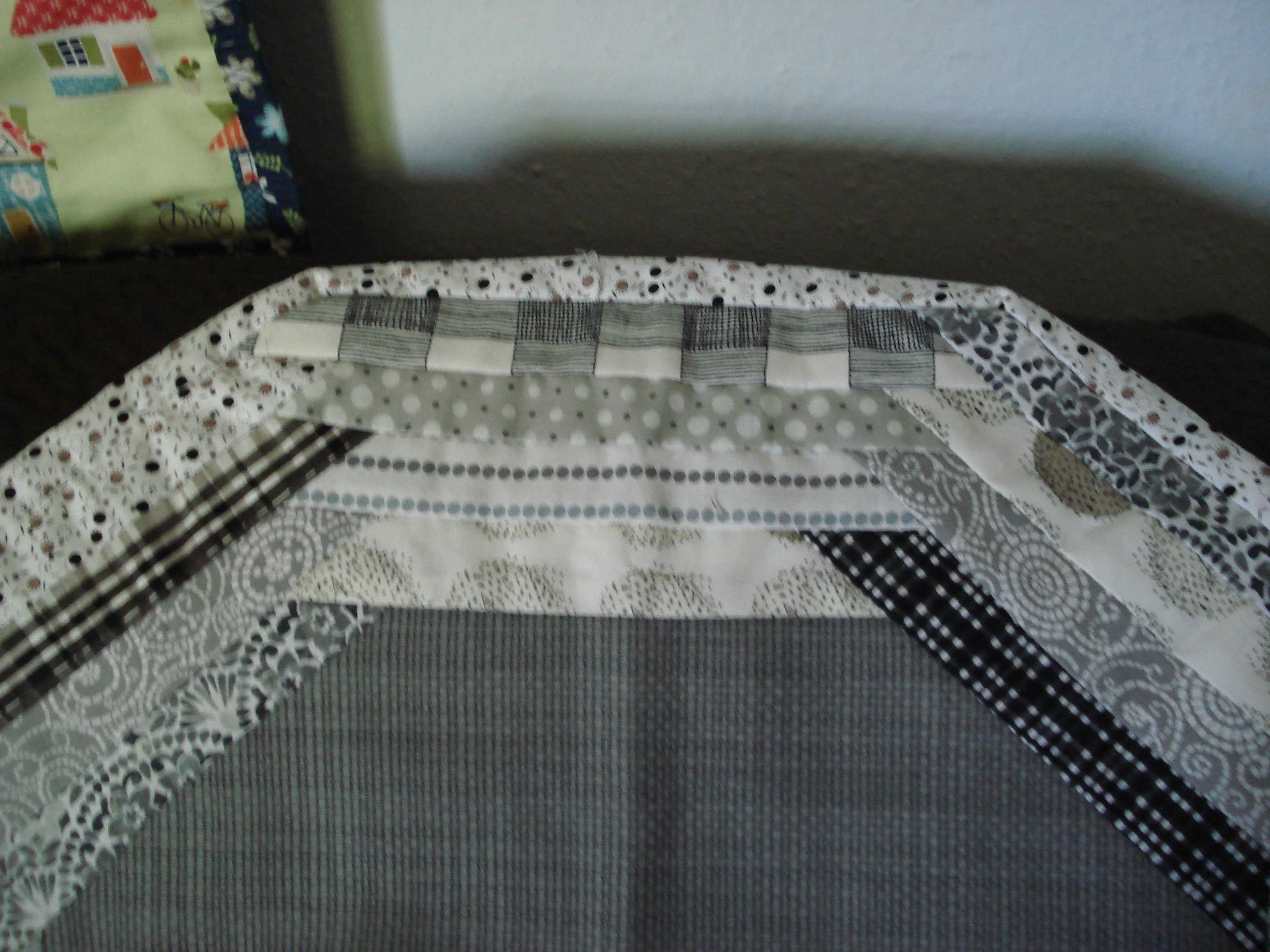 Octagon Table Runner in Shades of Gray/black - Etsy