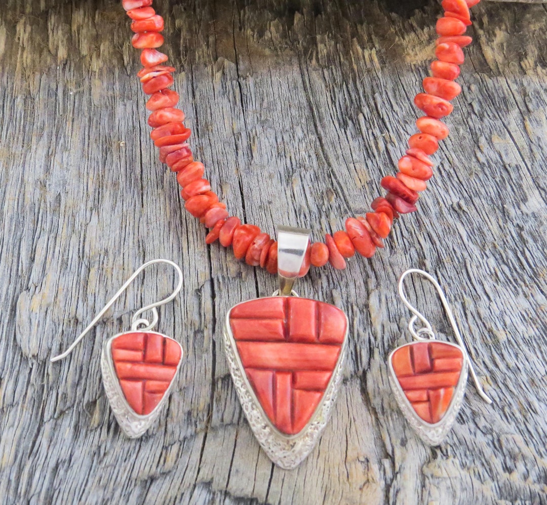 Native American Cobblestone Orange Spiny Oyster Beaded Necklace ...