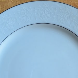 30 Pc Crown Empire China Set, Princess, Dinner Plates, Salad Plates ...