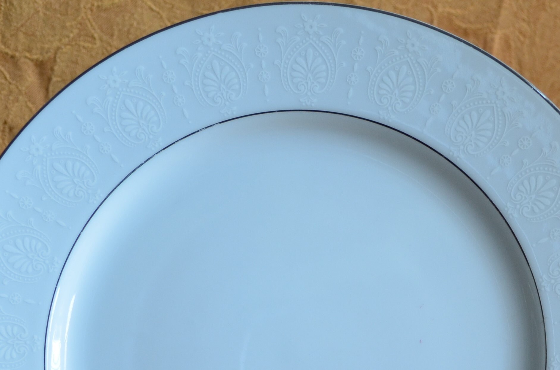 30 Pc Crown Empire China Set, Princess, Dinner Plates, Salad Plates ...