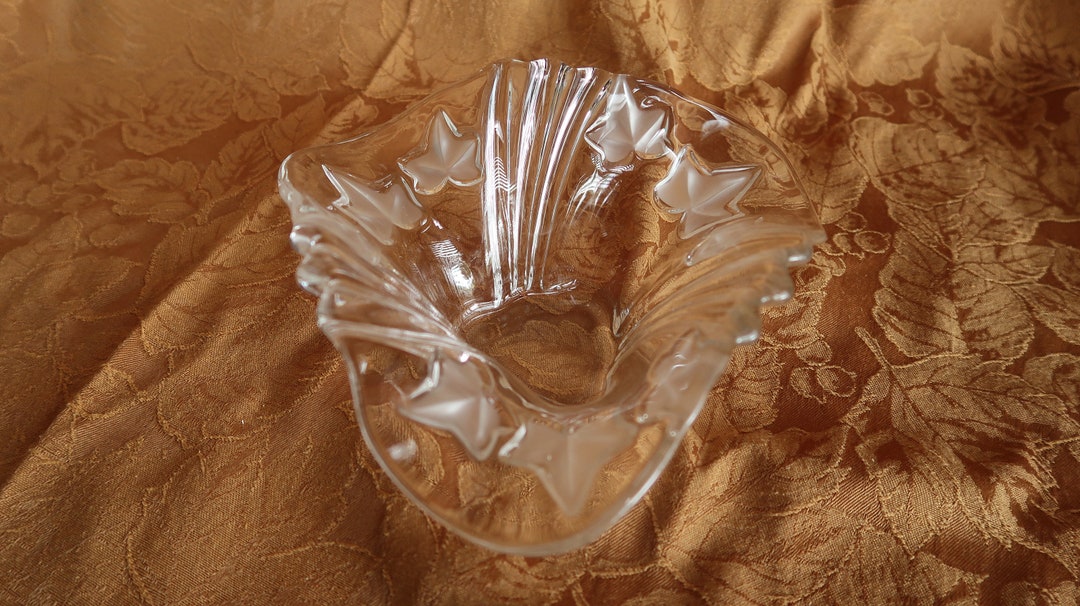 Vintage Mikasa "parisian Ivy" Glass Bowl, Ivy Pattern, Candy Bowl ...