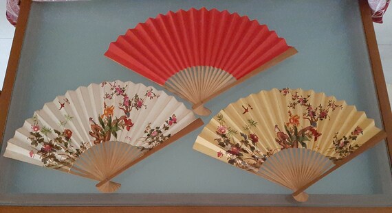 Vintage Chinese Art Deco Folding Fans - Gem