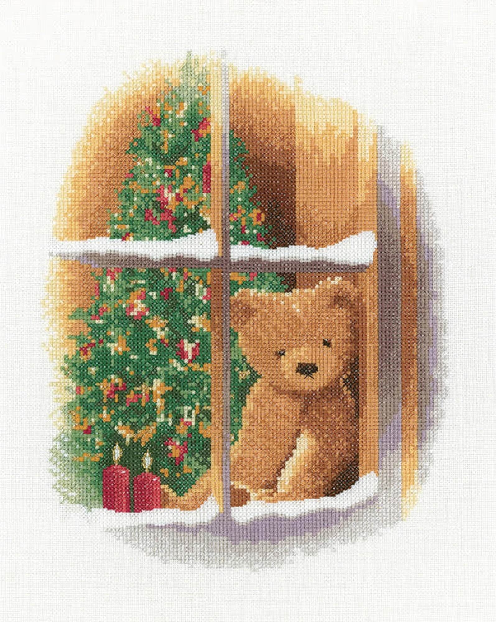Heritage Crafts - Thread Bears - William at Christmas Cross Stitch Kit ...