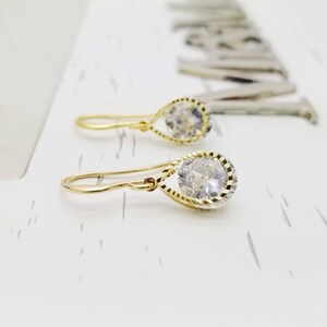 GOLD Teardrop Design With Round Shape Crystal Earrings,bridesmaid Gift ...