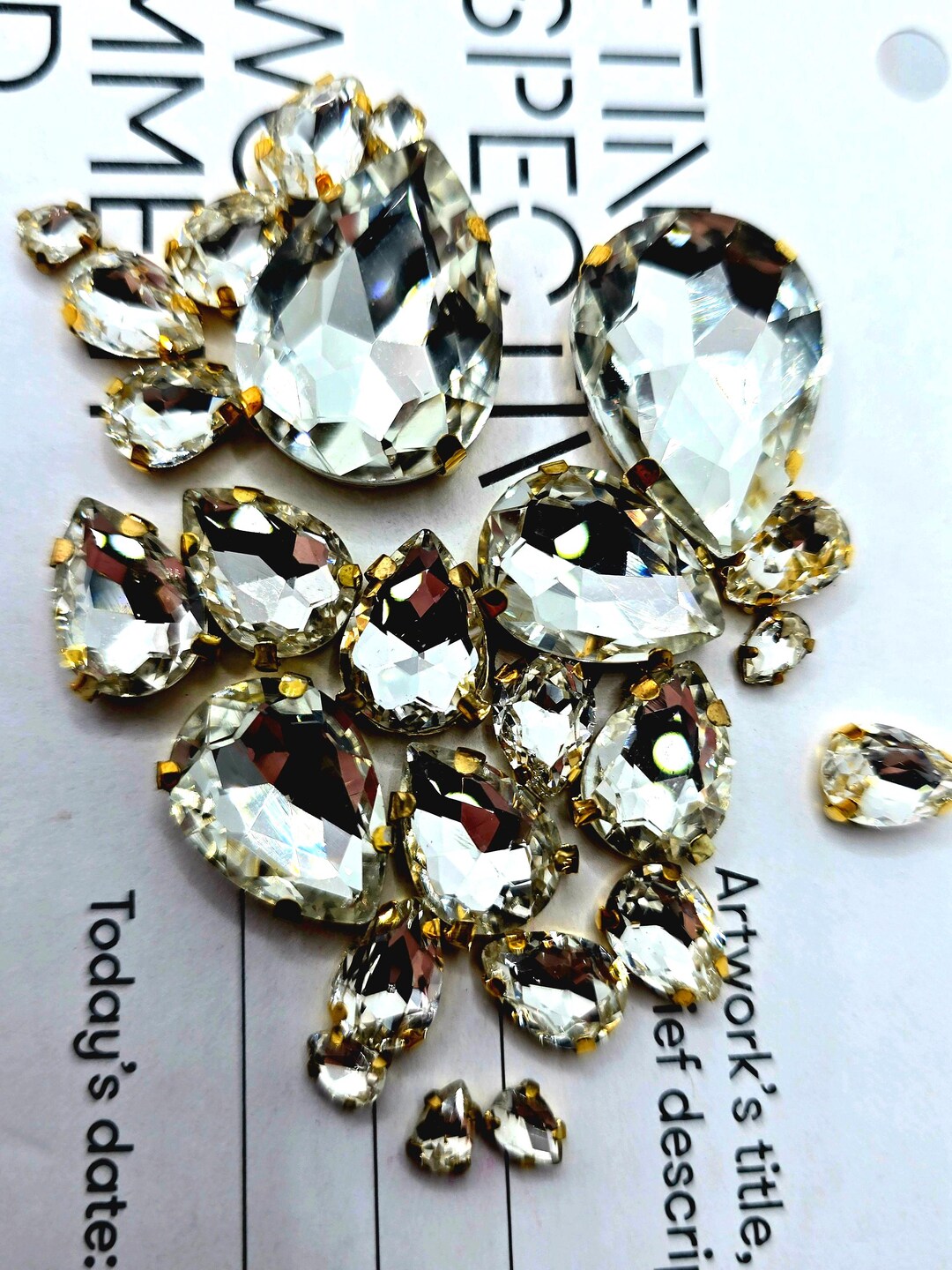 25 Clear Teardrop Crystals: Mixed Shape Sew-on Rhinestones - Etsy