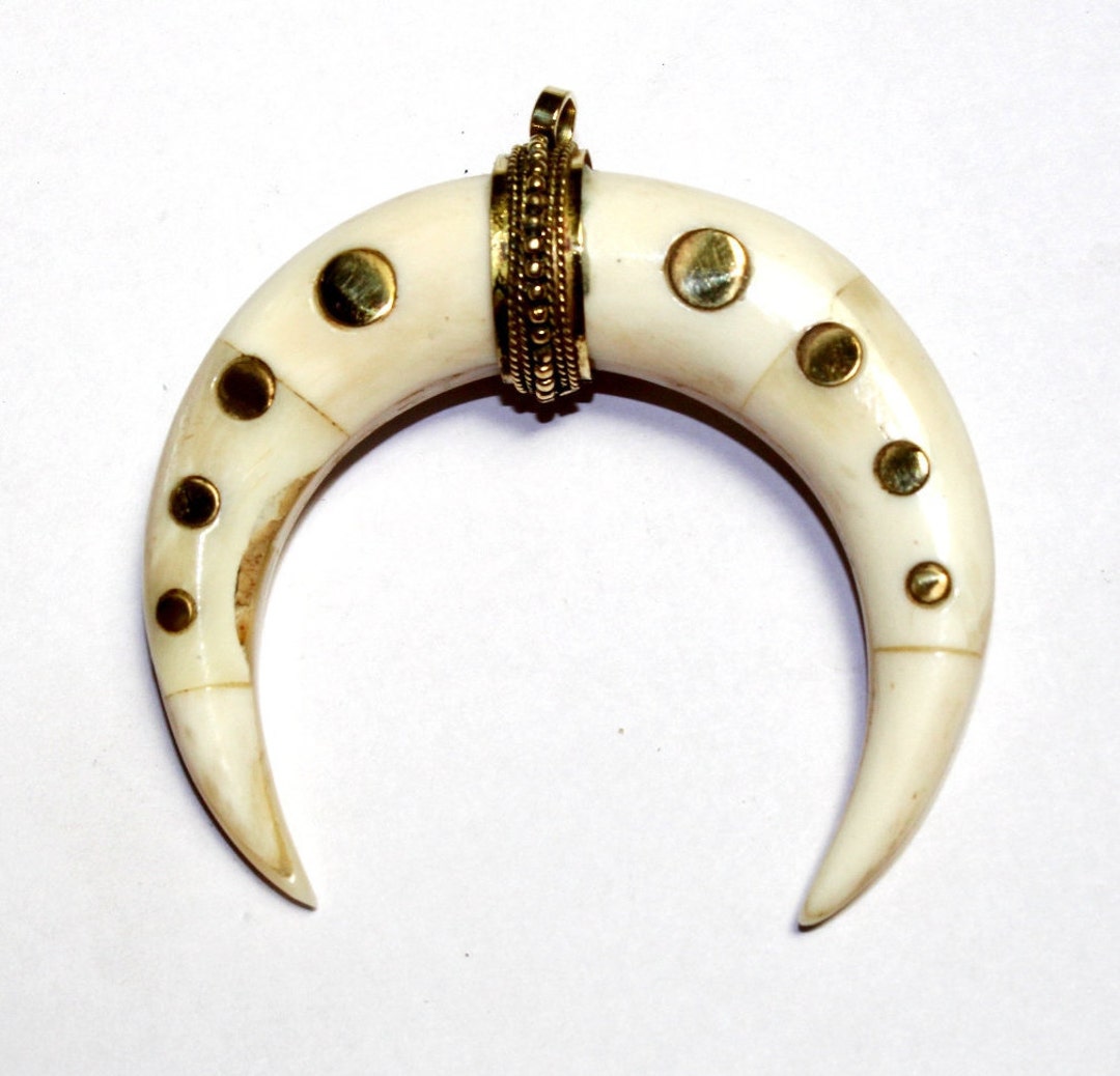 75x73mm Dotted Brass Inlaid White Bone Crescent Horn Pendant / Bone ...