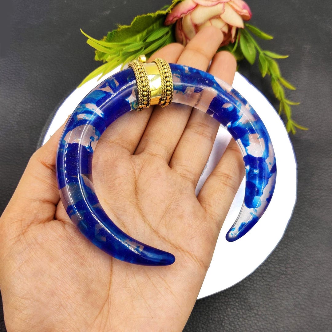 90mm Blue & Turquoise Color Resin Large Crescent Horn Pendant Single ...
