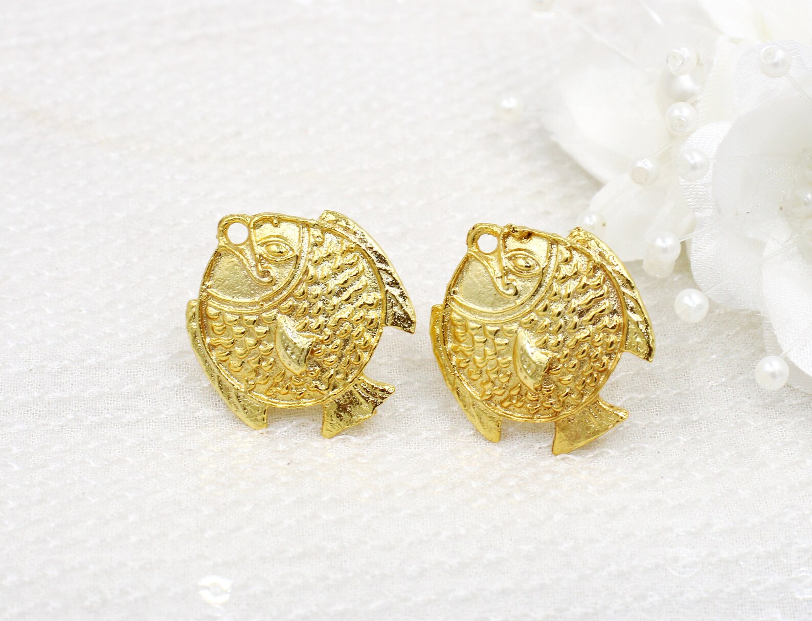1 Pair Gold Plated Fish Ear Post Engraved Fish Stud Earpost - Etsy