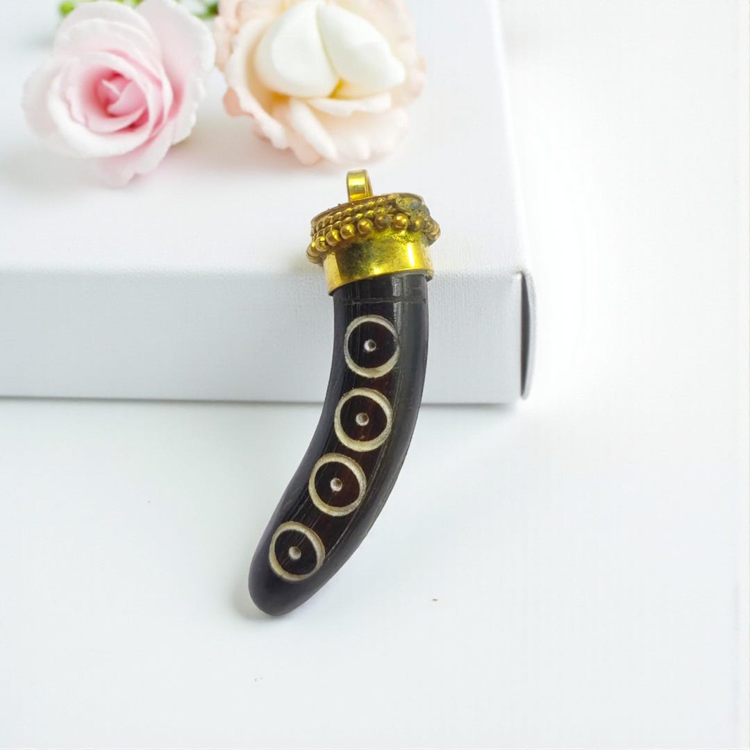 50mm Buffalo Bone Circular Inlay Horn Pendant With Brass Cap | Boho ...