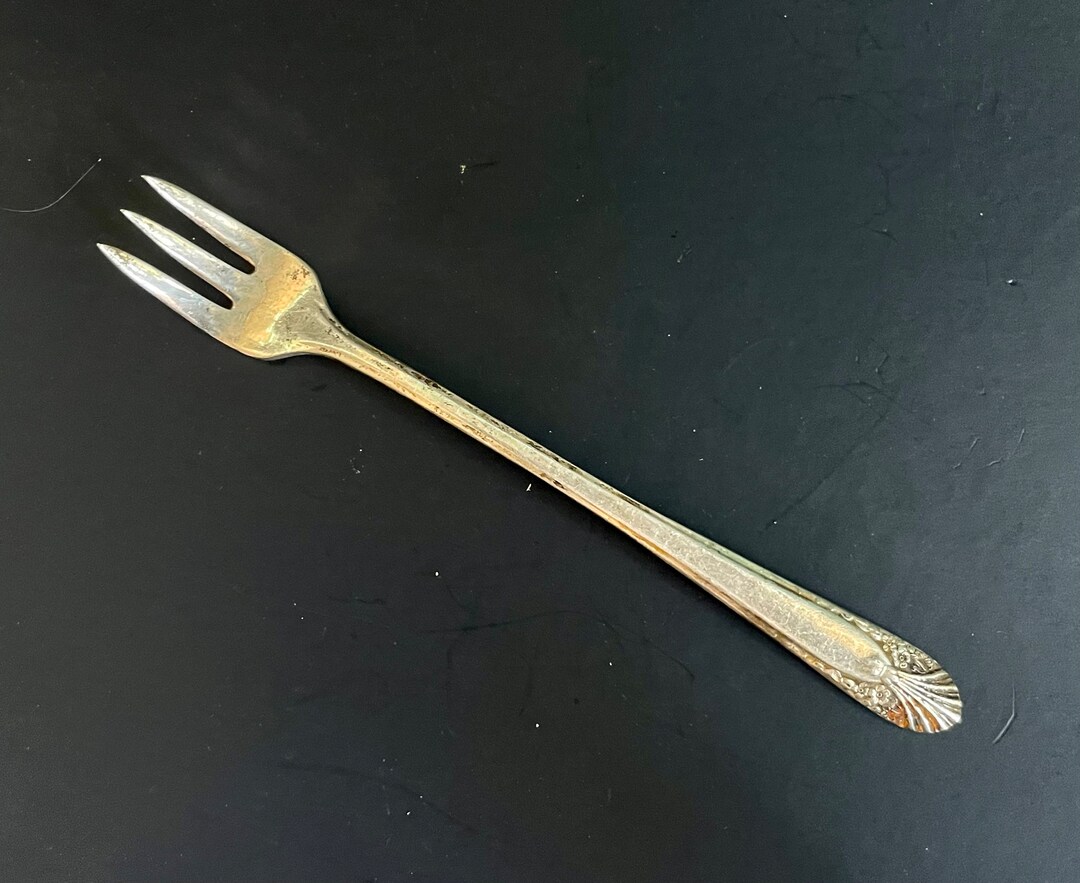 Vintage Cocktail Fork Crown Silverplate Radiance Seafood Fork 1939 Art ...