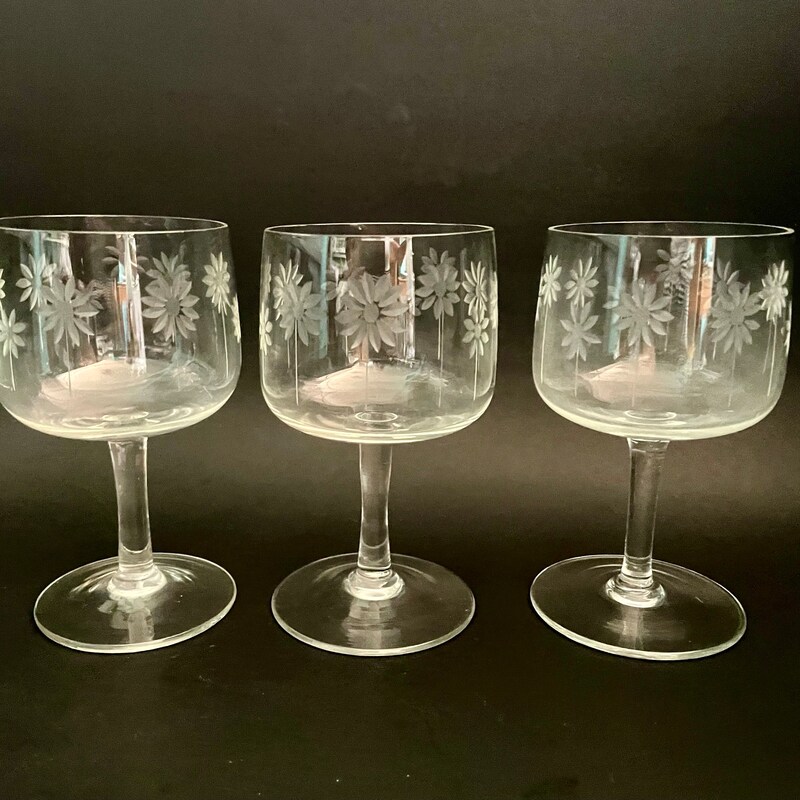 Vintage Wine Glasses - Etsy