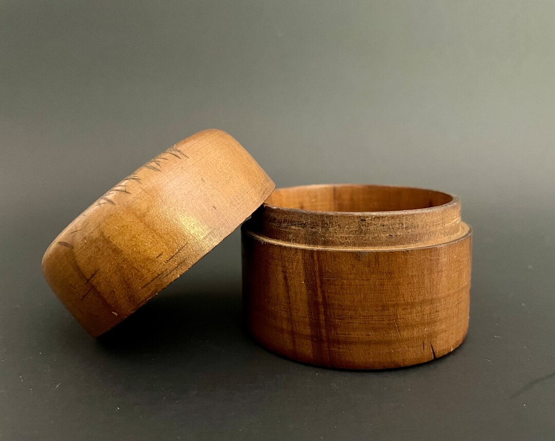 Vintage Small Wooden Bow Keepsake Box With Rounded Corners Wooden Jar ...