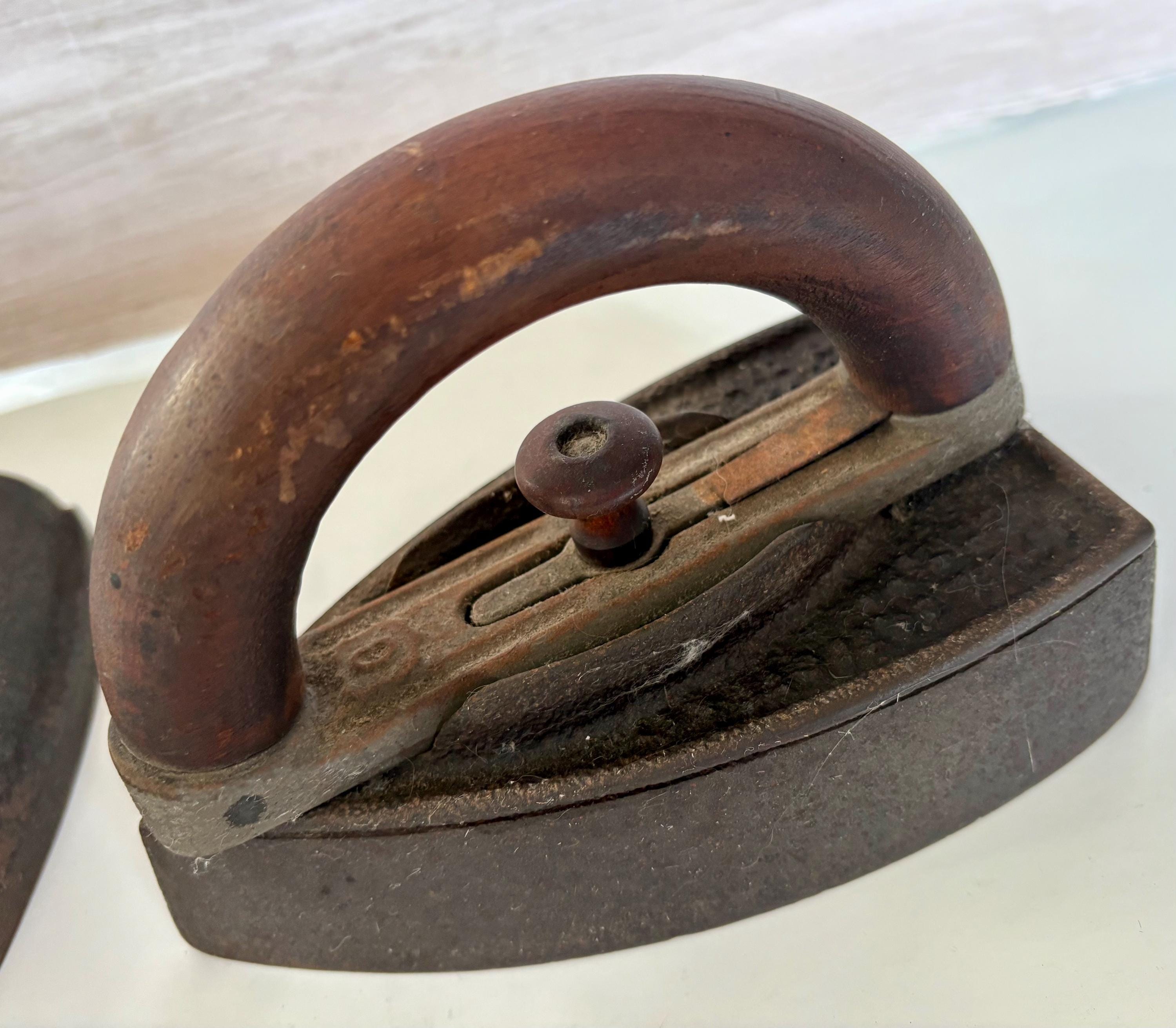 Vintage Cast Iron Sad Irons – Wooden Handle & No. 8 Star Design – Sold ...