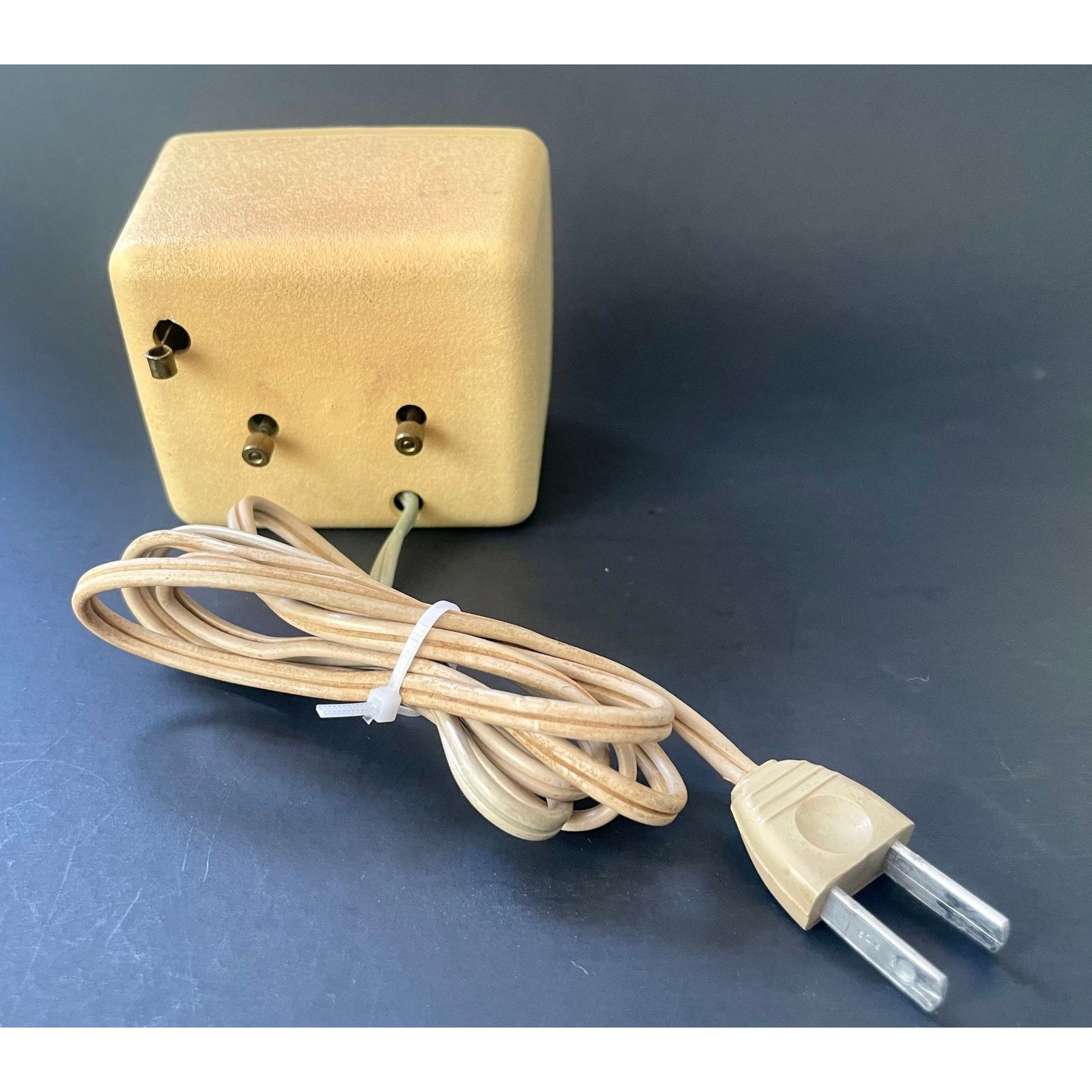 Vintage Luminous General Electric Table Clock Model 7371 Vintage ...