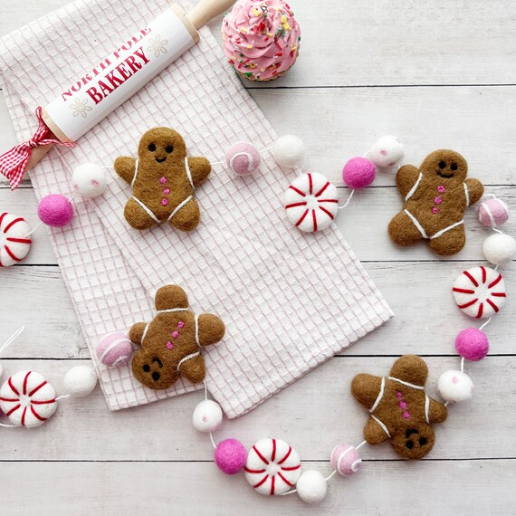 Felt gingerbread men - Pink Gingerbread men garland - Christmas garland ...