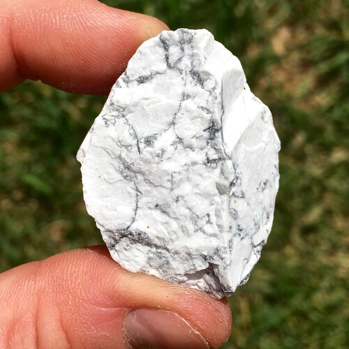 Raw White Howlite Stone White Howlite Crystals and Stones | Etsy