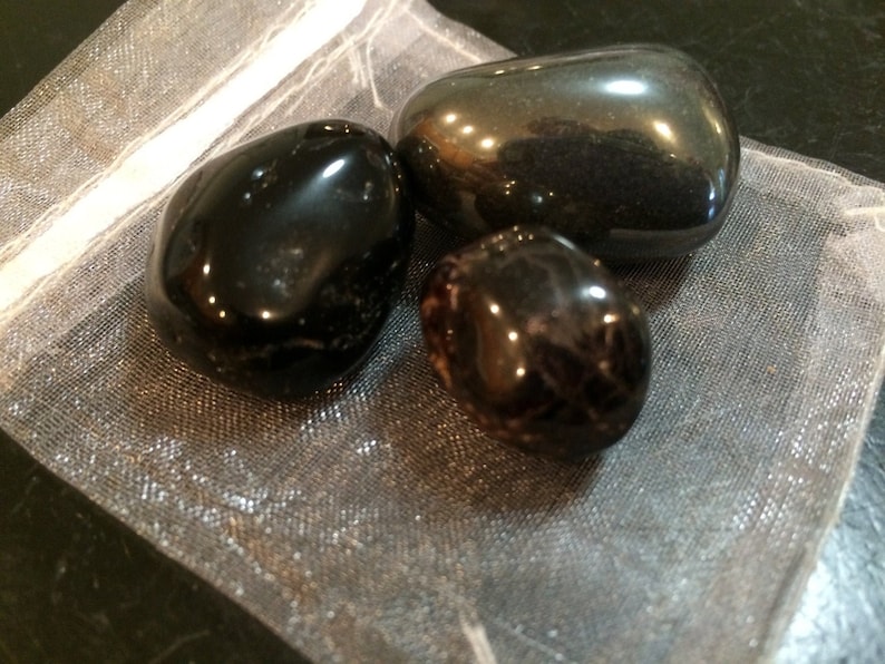 Root Chakra Stone Set - Crystals - Root Chakra Gemstones - Garnet ...