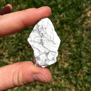 Raw White Howlite Stone - White Howlite Crystal - Rough White Howlite ...