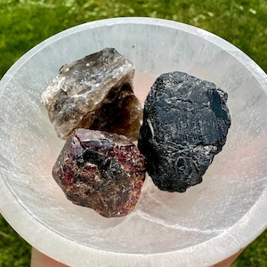 Root Chakra Stone Set Rough Healing Crystals Raw Garnet, Black ...
