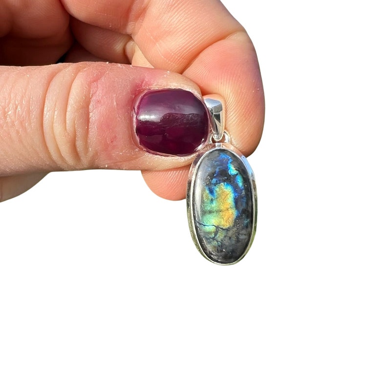 Spectrolite Pendant - Etsy