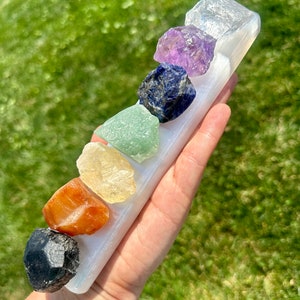 Raw Crystal 7 Chakra Set With Selenite Plate - Chakra Kit - Crystals ...