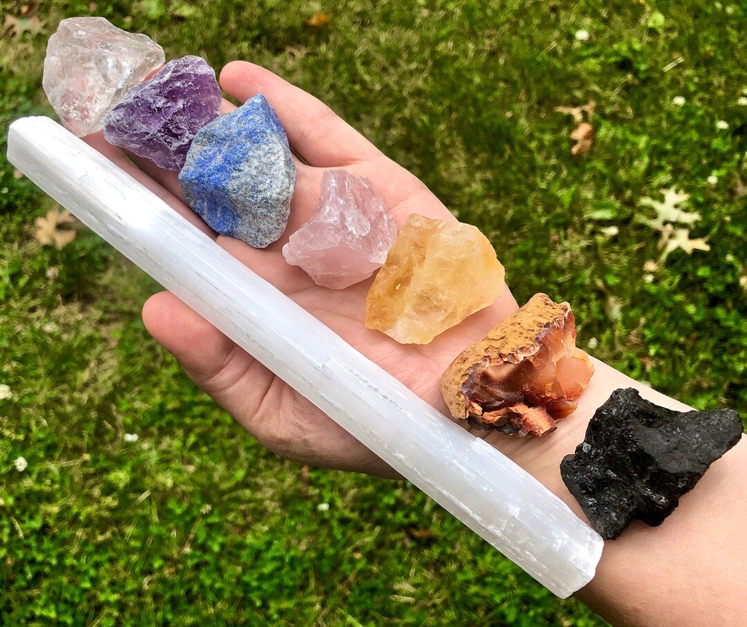 Raw Crystal 7 Chakra Set With Selenite Wand - Raw Crystals - Chakra ...