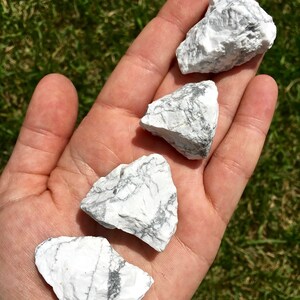 Raw White Howlite Stone - White Howlite Crystal - Rough White Howlite ...