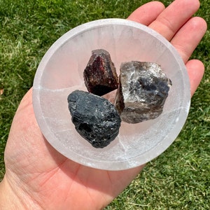 Root Chakra Stone Set - Rough Healing Crystals - Raw Garnet, Black ...