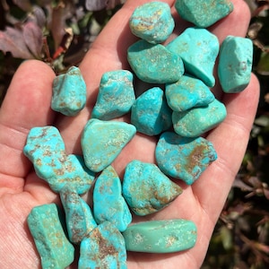 Raw Turquoise Stone From Tyrone - Rough Turquoise From Tyrone, New ...