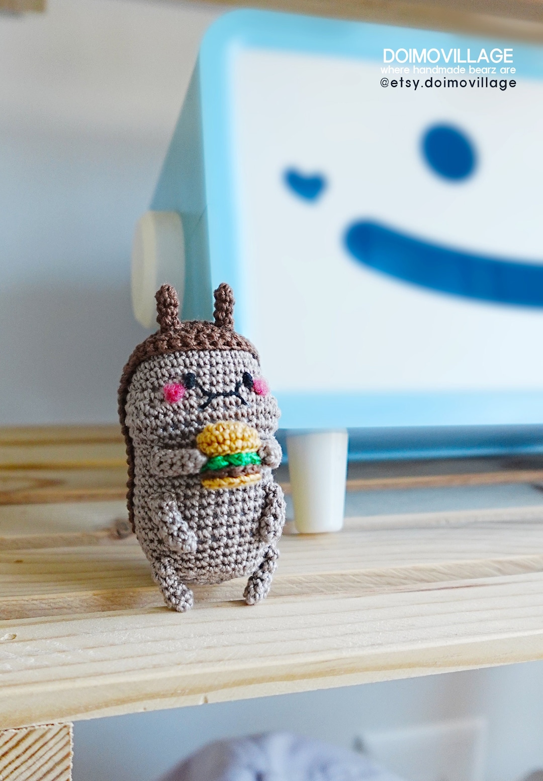 Amigurumi Tiny Burger for Roach *made2order* - Etsy