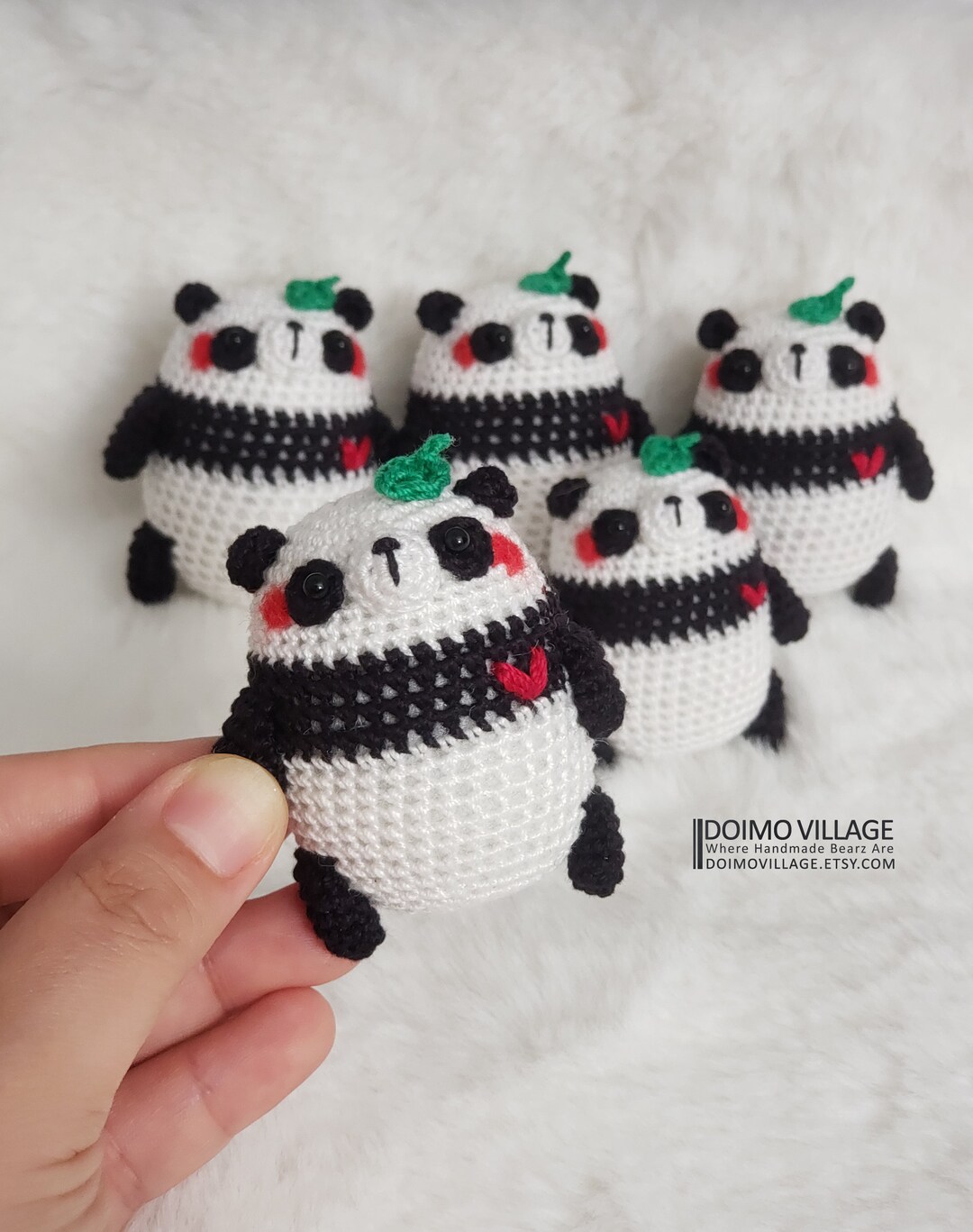 Amigurumi Mini Panda Bear With Leaf made2order - Etsy
