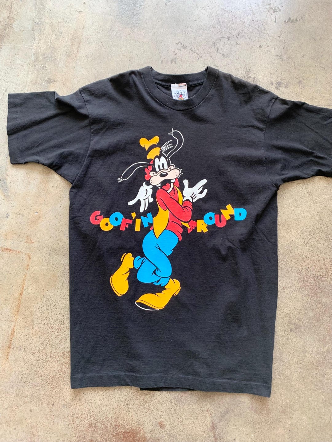 Vintage 90’s Goofy “goofin’ Around” Graphic T-shirt by Mickey & Co ...