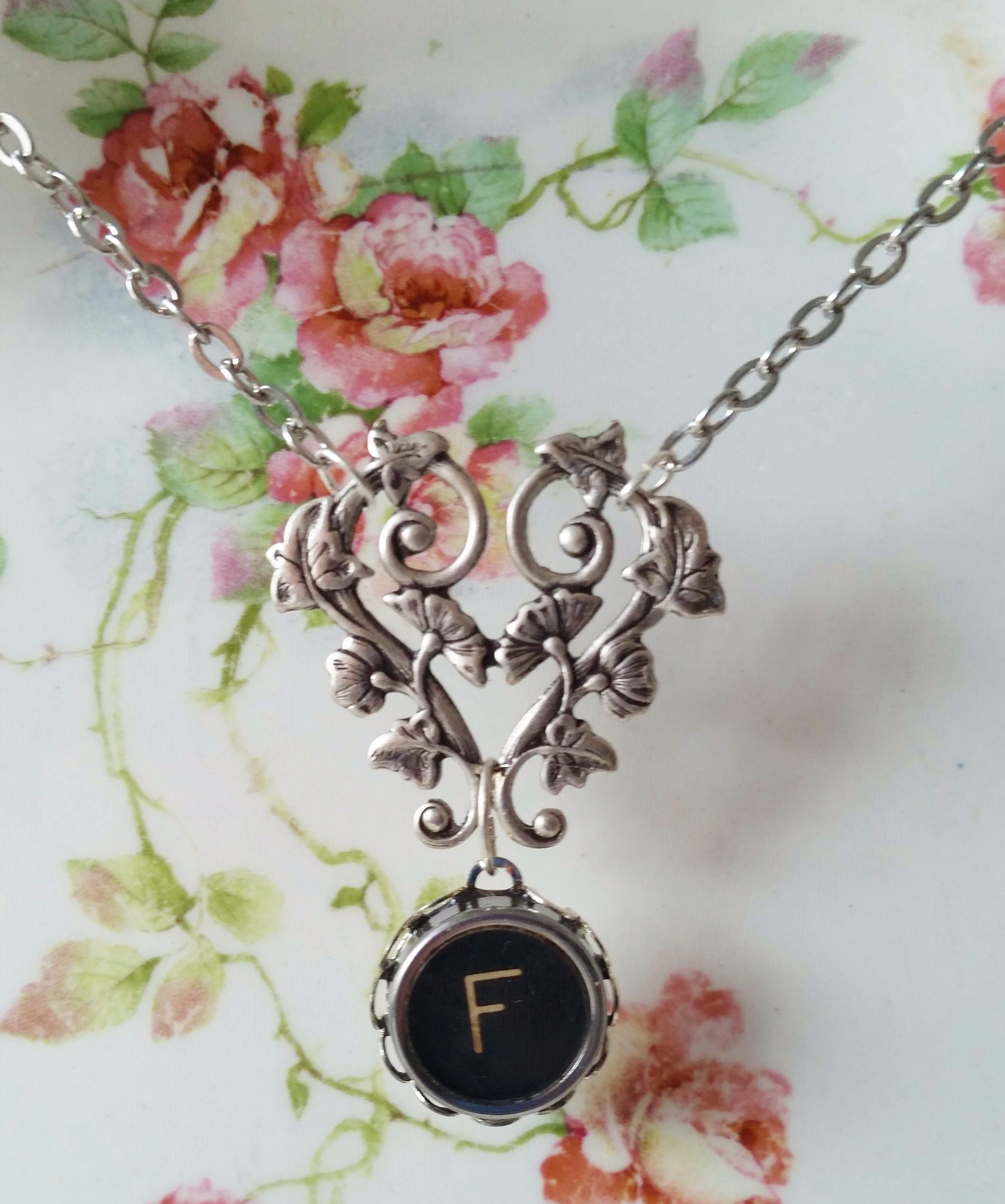 Letter F In Heart Wallpaper