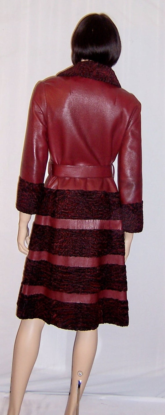 Chic Sienna-Colored Leather Coat Trimmed in Broadtail - Gem