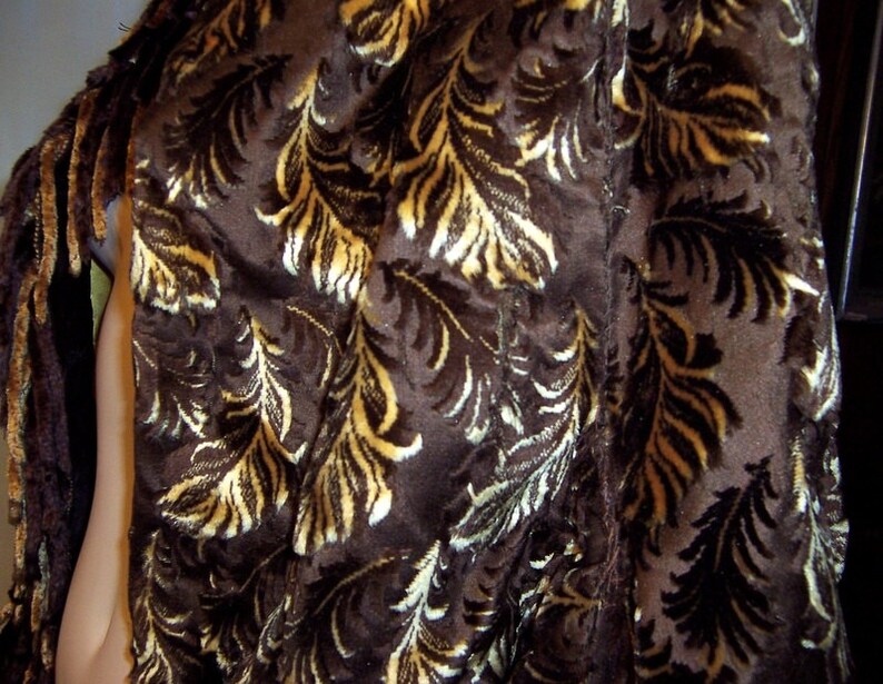 Victorian (1837-1901) Mantle of Brown and Gold Velvet With Fringe - Etsy